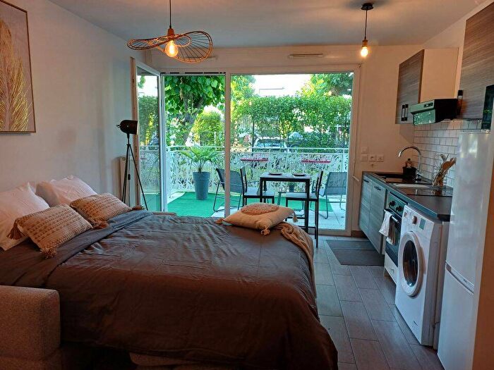 Port Ham-Village, Cergy : Appartement 1 pièce à louer