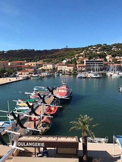 Appartement à louer - Village, Saint-Mandrier-sur-Mer - 2 pièces - 1 chambre