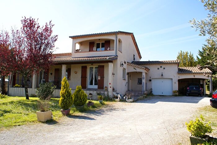 Maison à vendre - Saint-Julien-les-Rosiers - 5 pièces - 3 chambres