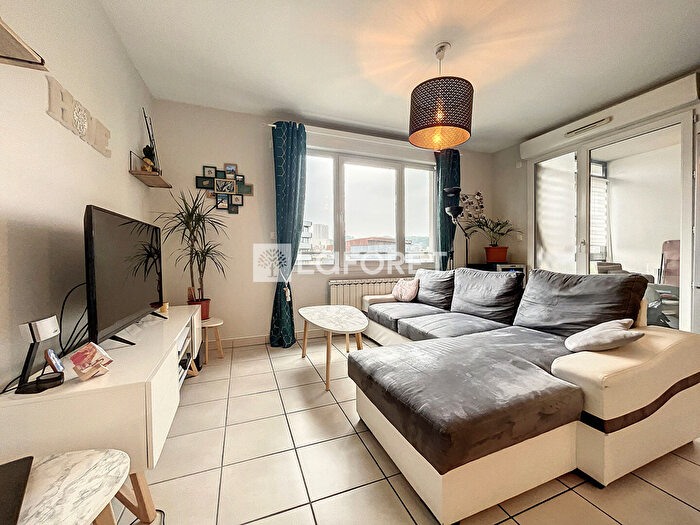 Tassin-la-Demi-Lune, Charles de Gaulle : Appartement 3 pièces à louer