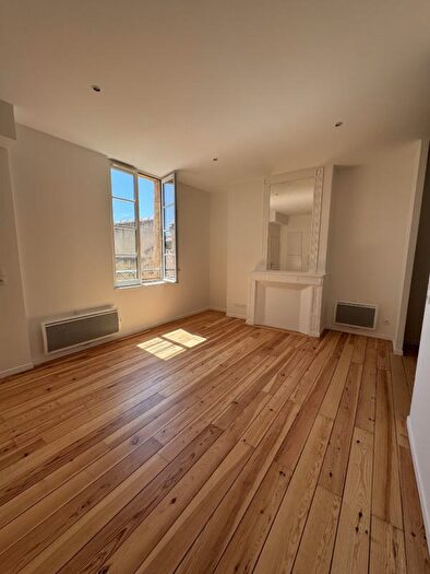 Appartement à louer - Bordeaux, Capucins, Saint-Michel - 1 pièce - 1 chambre