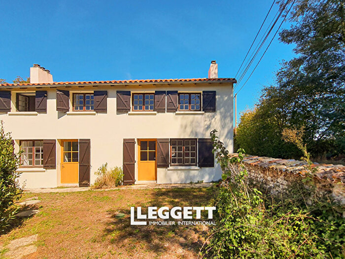 Maison 7 pièces à Lorigné, à vendre