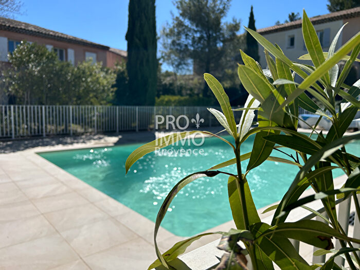 Maison à louer - Mallemort - 4 pièces - 3 chambres