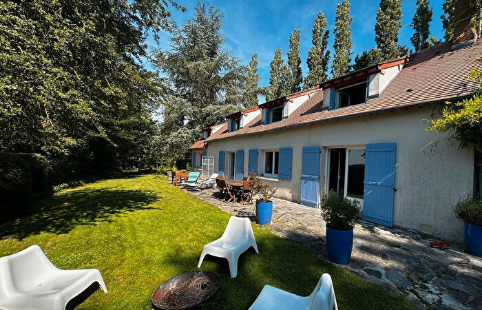 Maison à vendre - Villiers-Saint-Georges - 9 pièces - 5 chambres