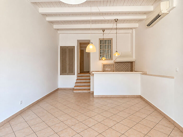 Appartement 2 pièces à louer à Lambesc