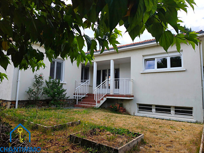Chantonnay : Maison 8 pièces à vendre