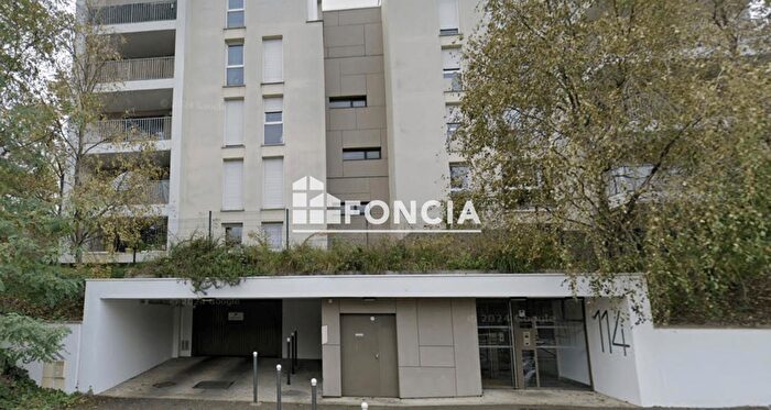 Appartement à vendre - Décines-Charpieu, Berthaudière - 3 pièces - 2 chambres