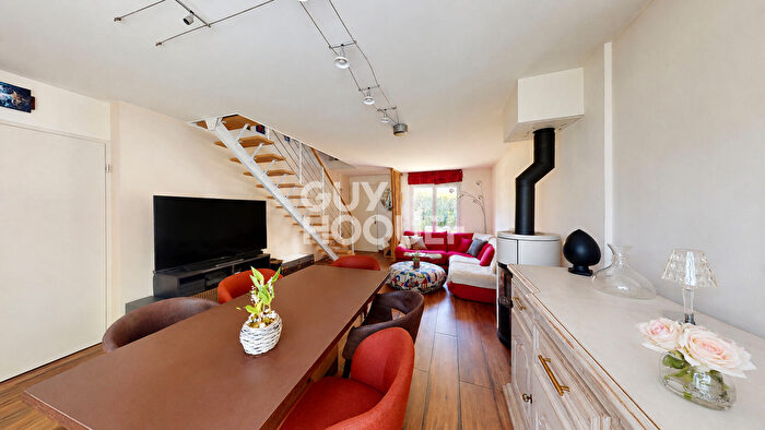 Maison 5 pièces à vendre - Ferney-Voltaire