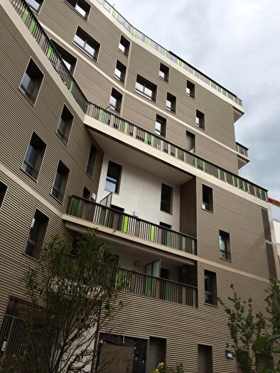 Nanterre, Chemin de l'île : Appartement 3 pièces à louer