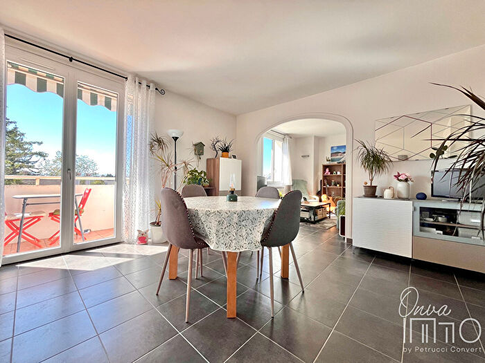 Appartement 3 pièces à vendre - Rillieux-la-Pape, Perica, Village
