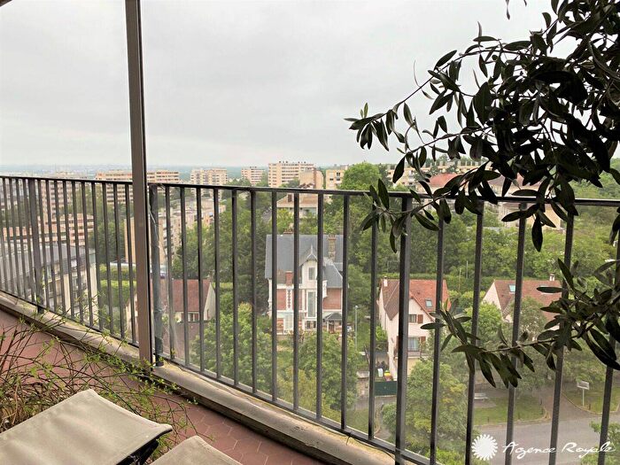 Fernand Lefebvre, Poissy : Appartement 5 pièces à louer