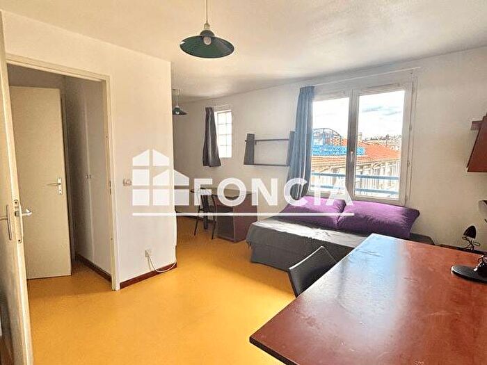 Appartement à louer - Bizillon-Centre Deux, Saint-Étienne - 2 pièces - 1 chambre