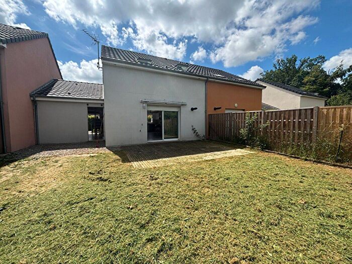 Maison 4 pièces à La Bonneville-sur-Iton, à louer