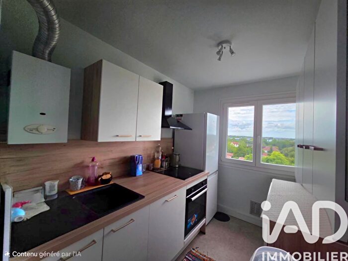 La Chapelle-Saint-Luc, Chantereigne, Montvilliers : Appartement 3 pièces à vendre