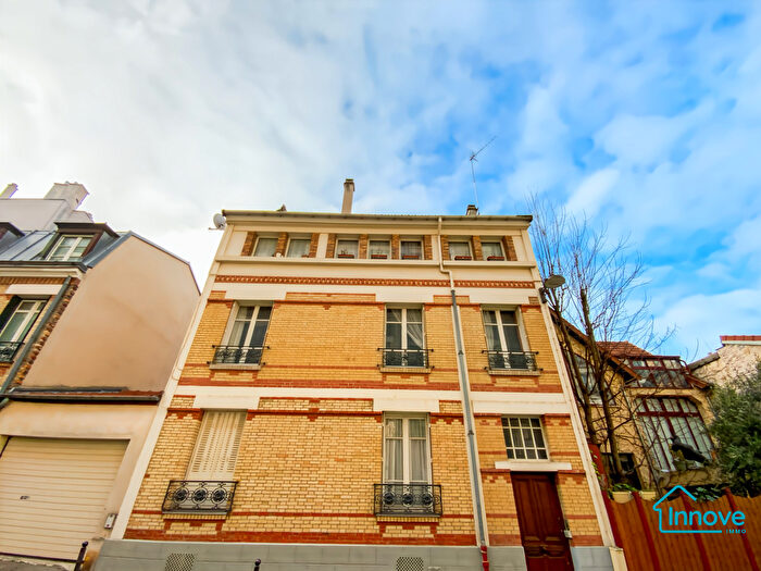 Maison à vendre - Paris e , Vaugirard, Parc des Expositions - 7 pièces - 5 chambres