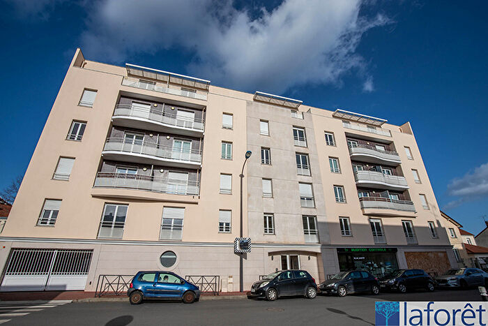 Appartement 3 pièces à vendre - Chilly-Mazarin, Centre-ville