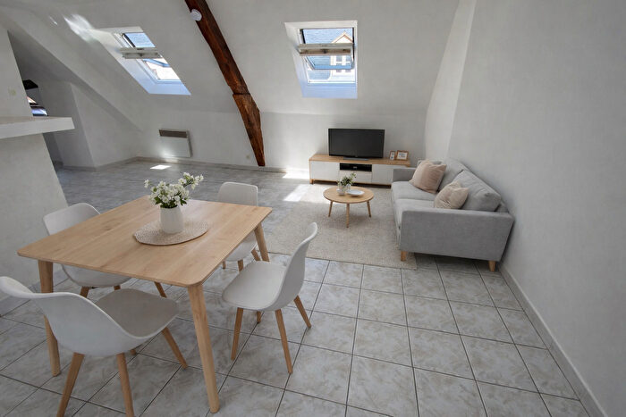 Appartement à louer - Beaugency - 2 pièces - 1 chambre