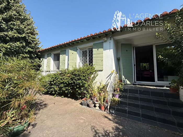 Maison à vendre - Arles, Centre-ville - 4 pièces - 3 chambres