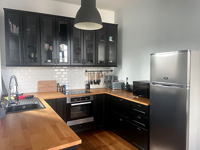 Appartement à louer - Épernay, Coteau Ouest, Les Forges - 4 pièces - 3 chambres