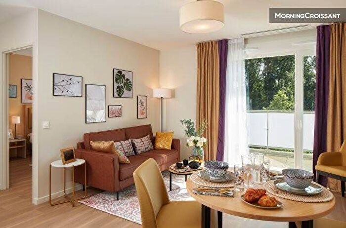 Appartement à louer - Centre-Saint Bonnet-Muissiat, Villefontaine - 2 pièces - 1 chambre