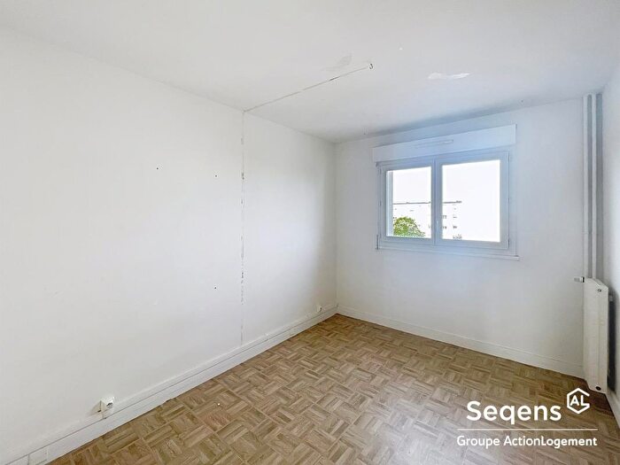Les Mureaux, Route de Verneuil, Aérodrome : Appartement 3 pièces à vendre