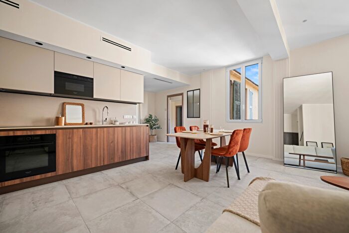 Appartement 3 pièces à Nice, Garibaldi, à vendre