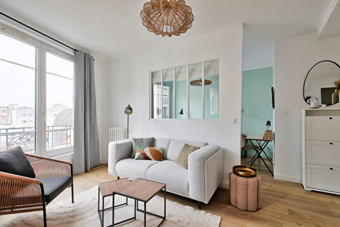 Appartement à louer - Paris e , Patay, Masséna - 1 pièce