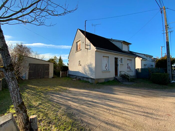 Maison à vendre - Saint-Pryvé-Saint-Mesmin - 4 pièces - 3 chambres