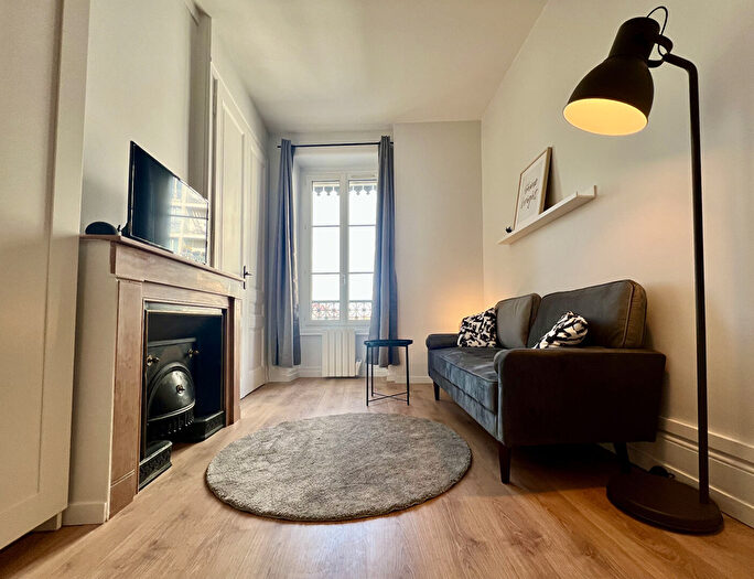 Villeurbanne, République, Tolstoi - Appartement 2 pièces à louer