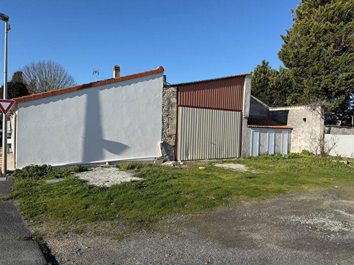 Maison à vendre - Clavette - 1 pièce