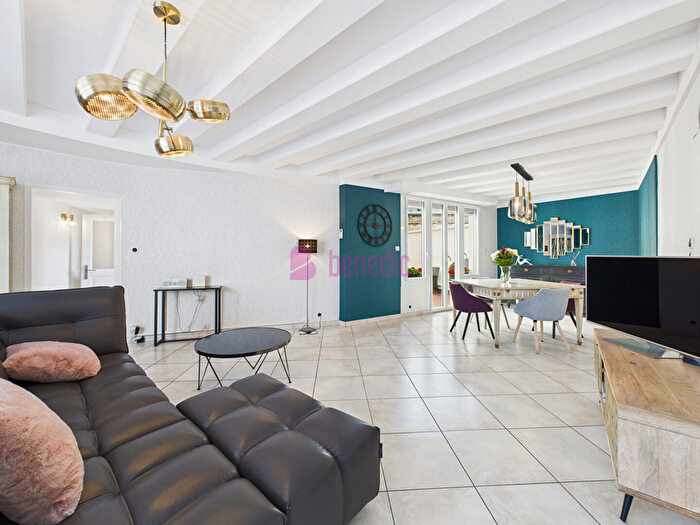 Appartement à vendre - Hagondange - 6 pièces - 4 chambres