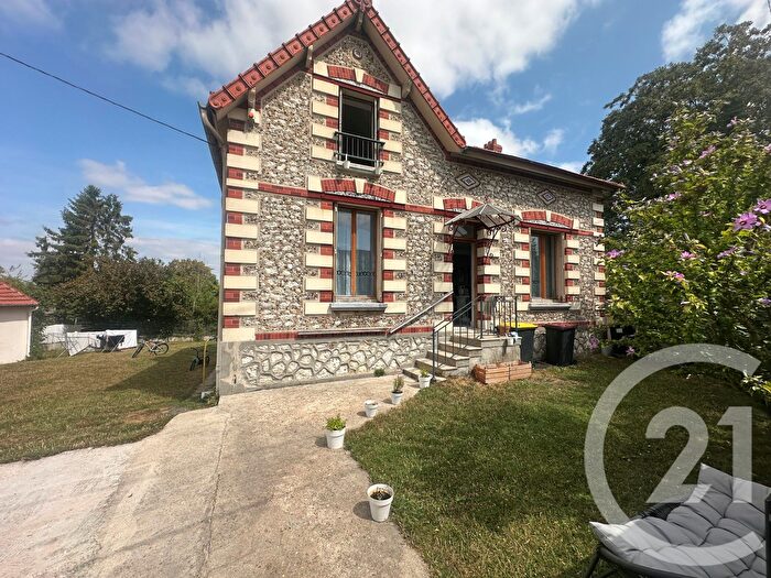 Maison 5 pièces à vendre à Beton-Bazoches
