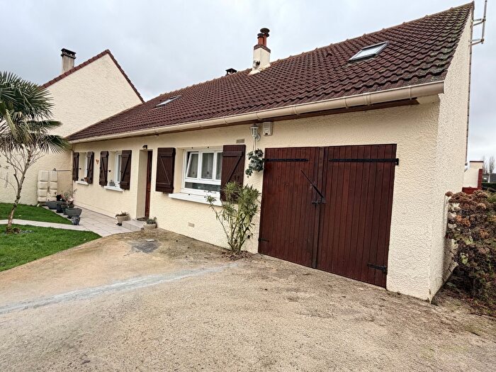 Maison à vendre - Moussy-le-Vieux - 6 pièces - 4 chambres