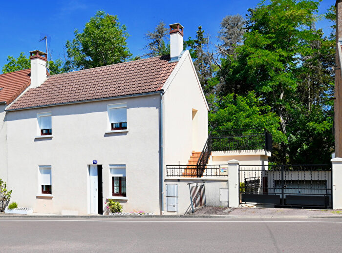 Maison à vendre - Avallon - 4 pièces - 3 chambres