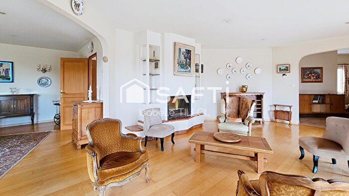 Maison à vendre - Luçon - 6 pièces - 4 chambres