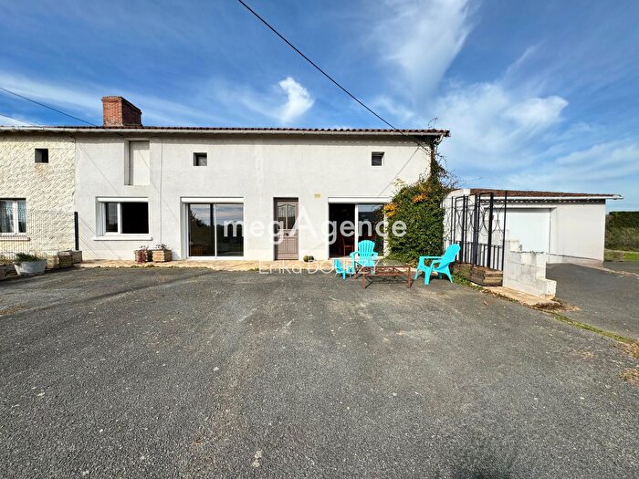Maison 5 pièces à vendre - Yzernay