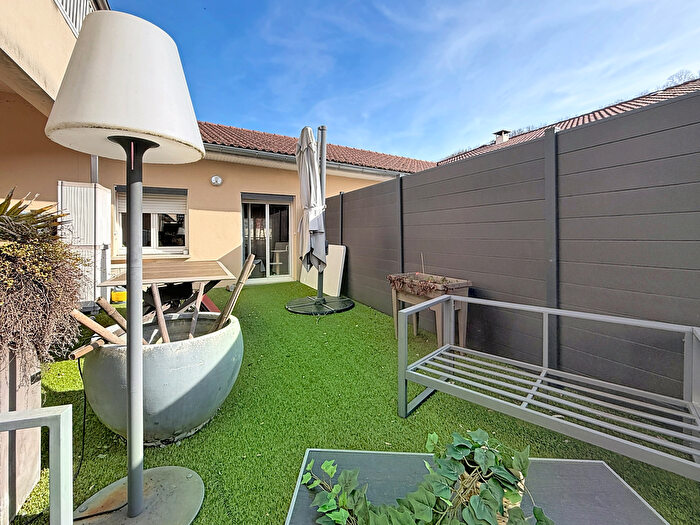 Appartement à vendre - Bourgoin-Jallieu, Centre-ville, Pont Saint-Michel - 4 pièces - 3 chambres