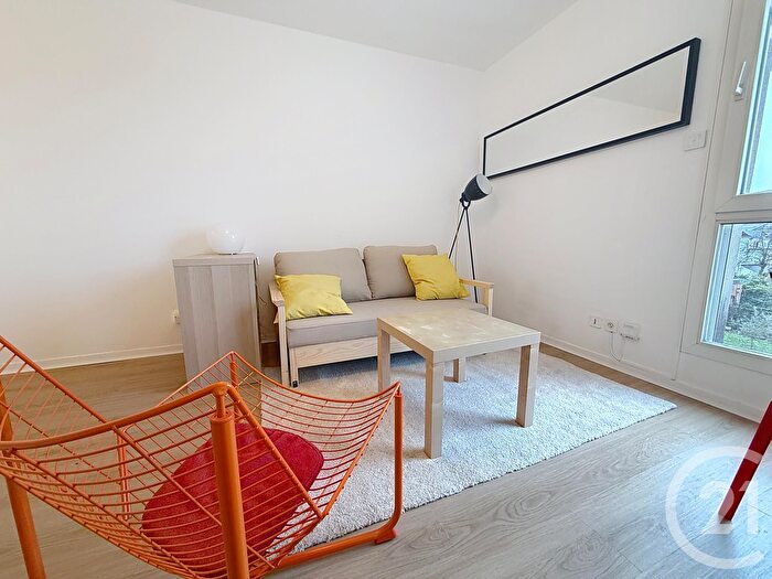 Appartement à louer - Orléans, Saint-Marc, Faubourg Bourgogne - 1 pièce