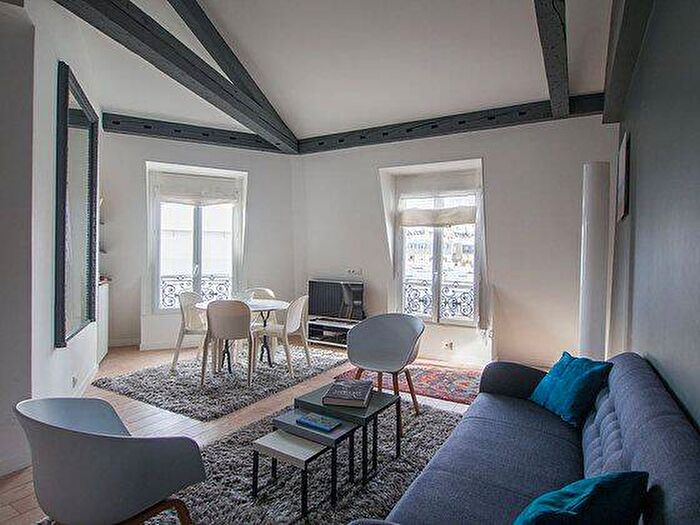 Appartement 3 pièces à Triangle d'Or, Paris 8ème arrondissement, à louer