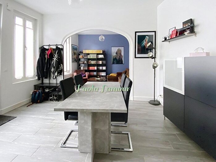 Maison à vendre - Loches - 6 pièces - 4 chambres