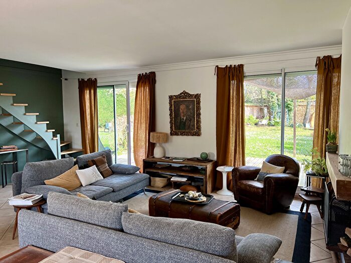 Maison à vendre - Lissieu - 7 pièces - 4 chambres