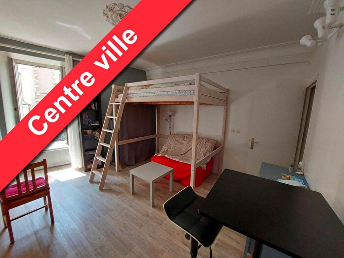 Appartement à louer - Hauts Pavés, Nantes - 1 pièce