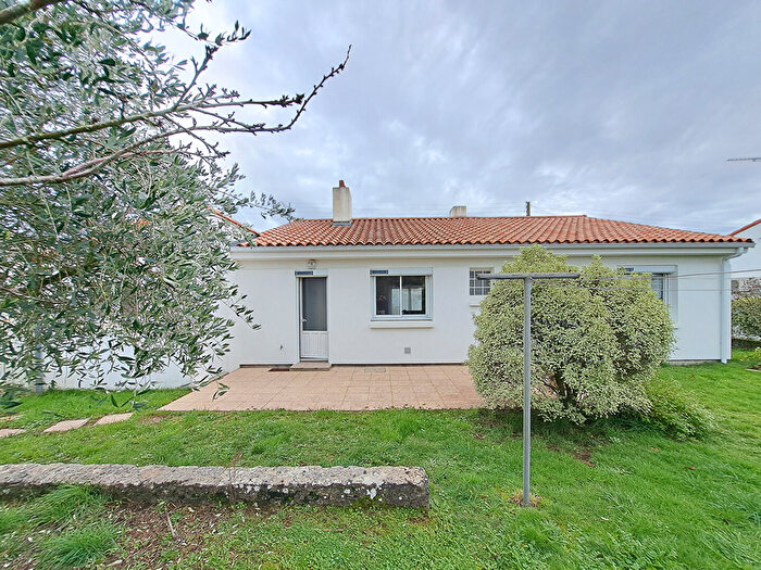 Maison à vendre - Challans, Saint Dominique, Route des Sables dOlonne - 4 pièces - 3 chambres