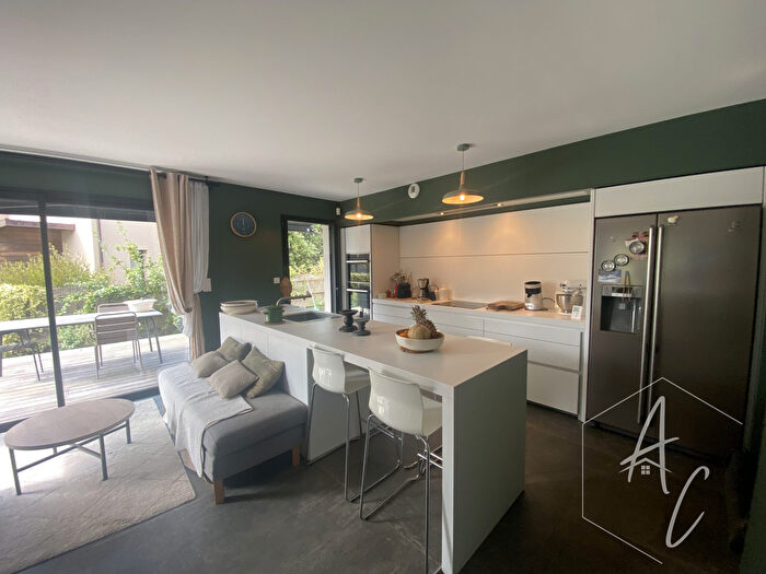 Maison à vendre - Cancale - 6 pièces - 3 chambres