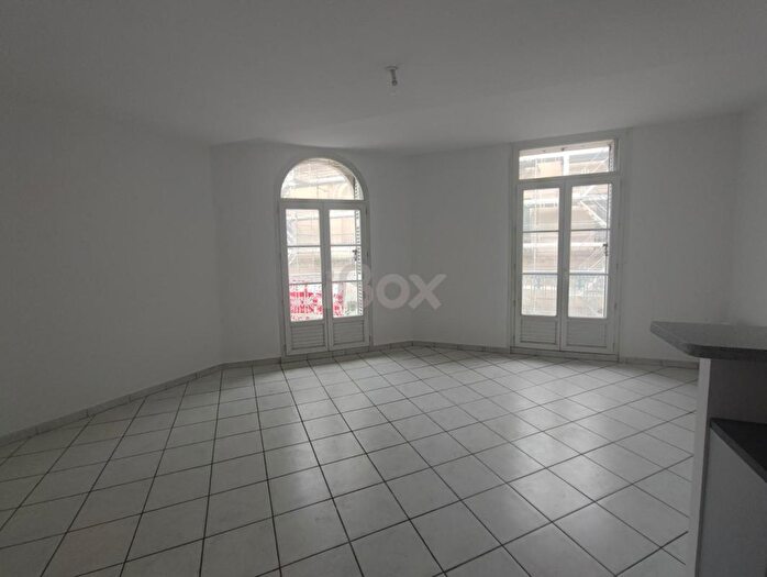 Appartement à louer - Toulon, Centre-ville - 3 pièces - 2 chambres