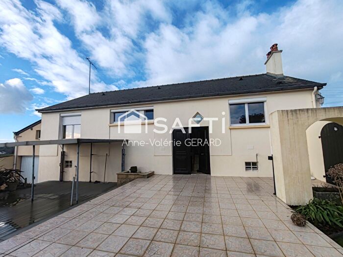 Maison à vendre - Fougerolles-du-Plessis - 5 pièces - 4 chambres