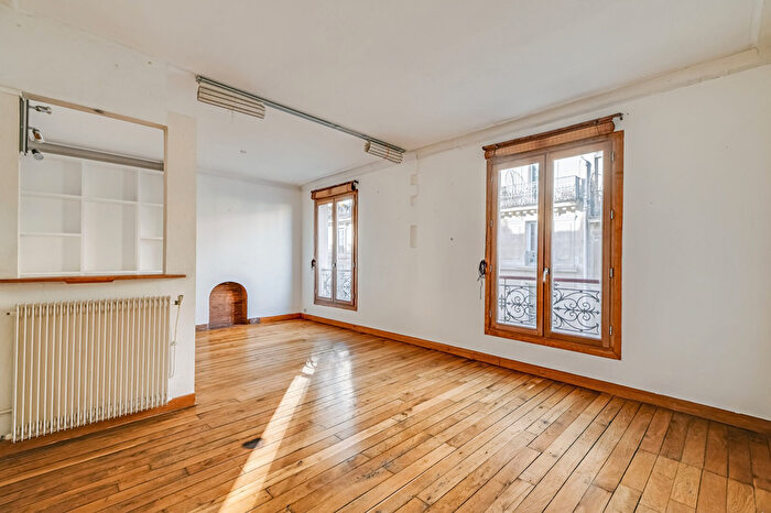 Appartement à vendre - Paris e , Barbès, Château Rouge - 2 pièces - 1 chambre