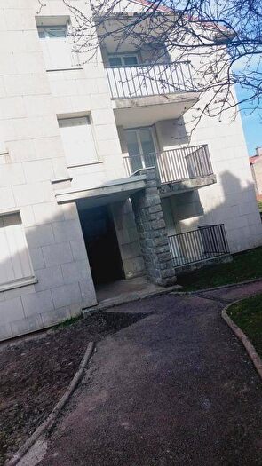 Appartement à louer - Saint-Bonnet-le-Château - 4 pièces - 3 chambres