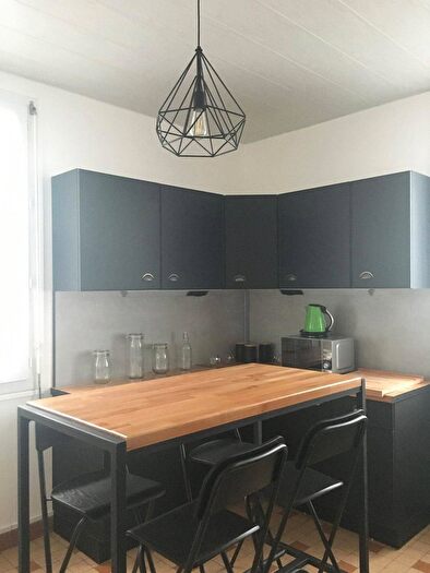 Centre Ville, Beauvais : Appartement 2 pièces à louer