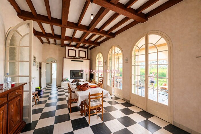 Maison 10 pièces à vendre - Saint-Germain-et-Mons